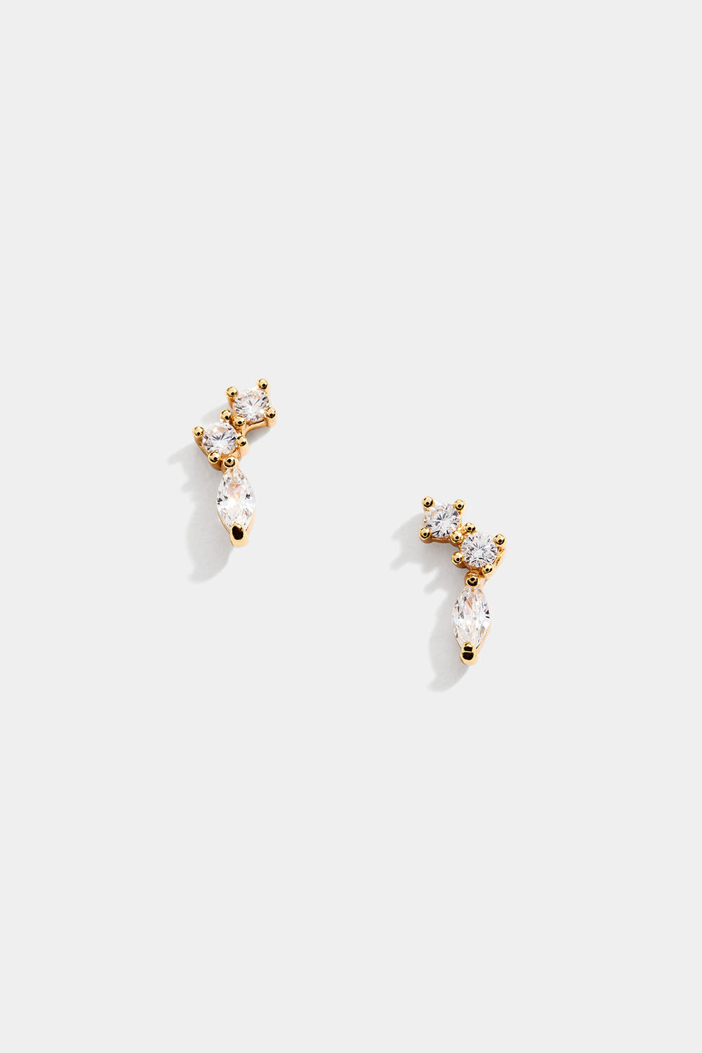Øredobber I 18k Forgylt Ekte Sølv Med Cubic Zirconia I Vinklet Design